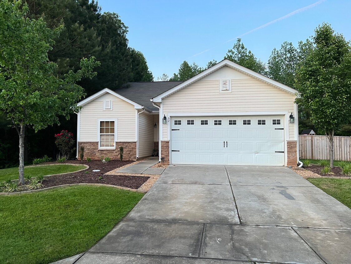 62 Lakemont Dr, Clayton, NC 27520 - House Rental in Clayton, NC | Apartments.com