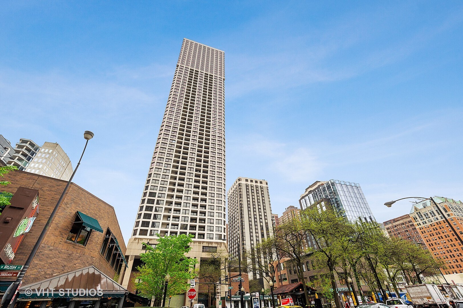 1030 N State St Unit 3E, Chicago, IL 60610 - Condo for Rent in Chicago ...