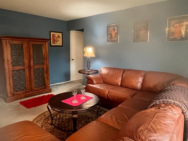 30475 W 14 Mile Rd Unit 88, Farmington Hills, MI 48334 - Condo for Rent ...