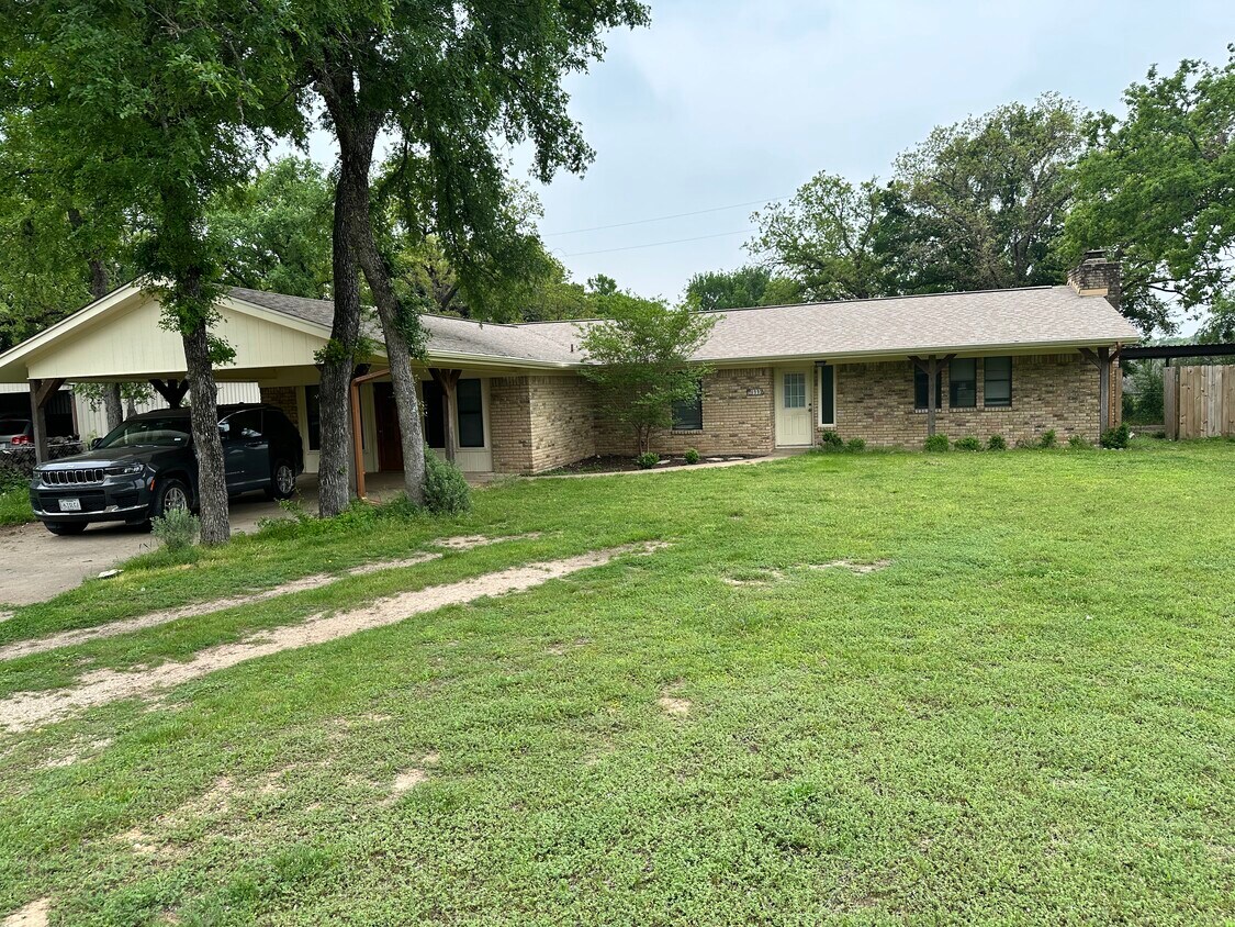 112 Sims Cir, Gatesville, TX 76528 - House Rental in Gatesville, TX ...