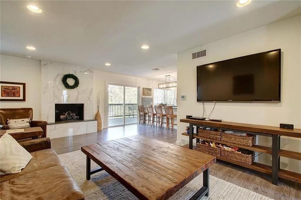 404 Westbrook Dr, Austin, TX 78746 - House Rental in Austin, TX ...