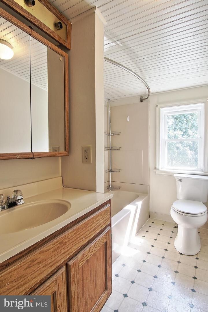 30 Eshbach Ln, Bechtelsville, PA 19505 - House Rental in Bechtelsville ...
