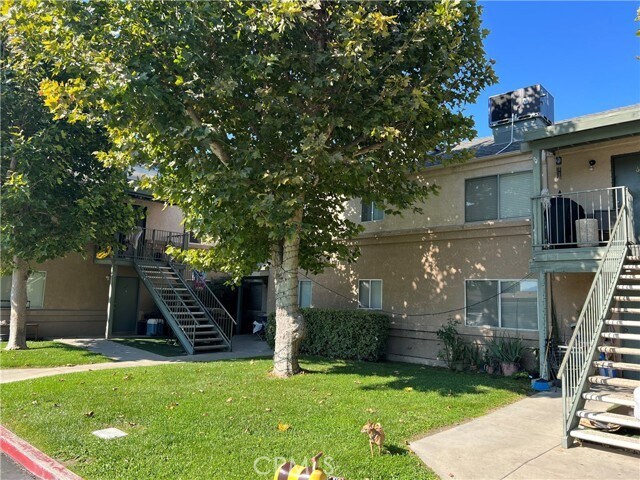 4261 Cedar Dr Unit 1, Arrowhead Farms, CA 92407 - Room for Rent in ...