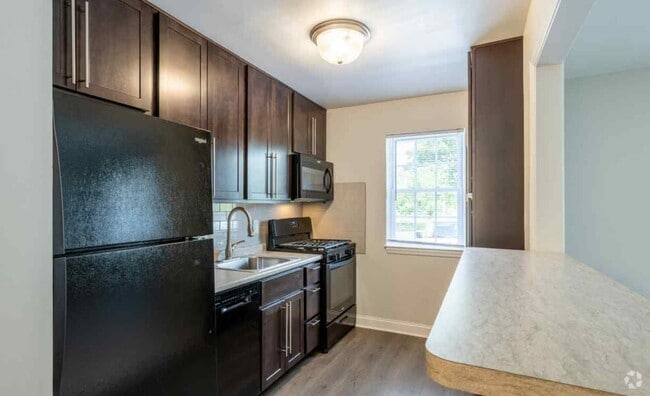 Homes for rent near Colonia Middle School - Woodbridge Township, NJ ...