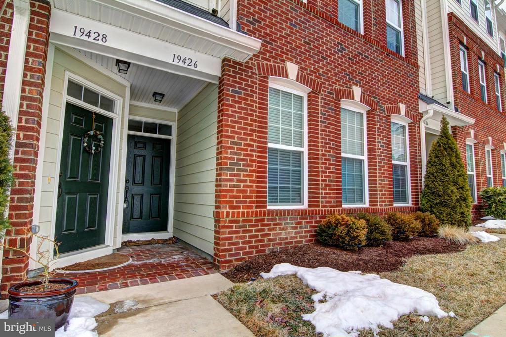 19426 Newton Pass Square, Leesburg, VA 20176 - Townhome Rentals in ...