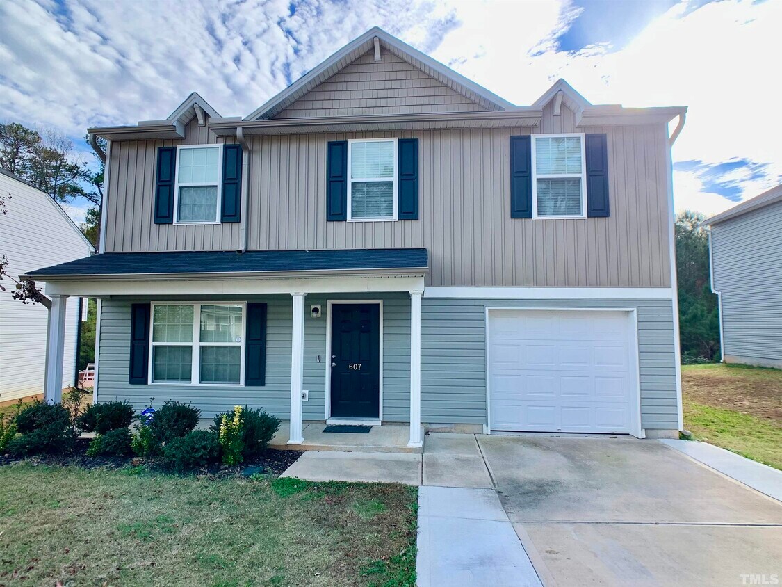 607 Randolph Dr, Clayton, NC 27520 - House Rental in Clayton, NC | Apartments.com