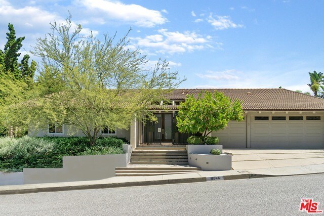 16544 Park Ln Cir, Los Angeles, CA 90049 - House Rental in Los Angeles ...