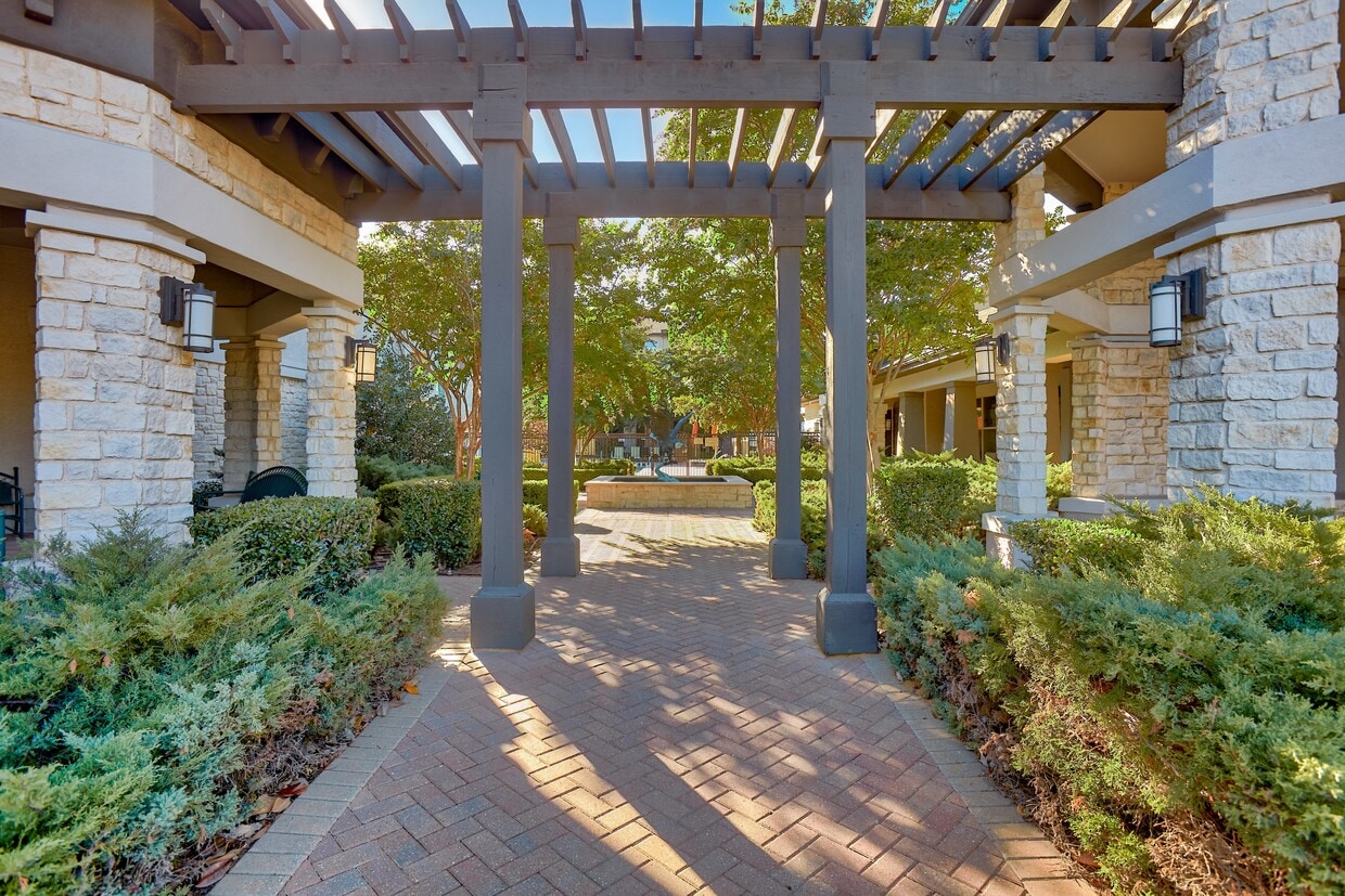 Forum Denton - 201 Inman St Denton, TX 76205 | Apartments.com