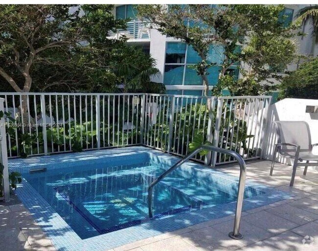 South Beach Apartments for Rent with a Walk-In Closet - Miami Beach, FL - Updated Today - Page 2 ...