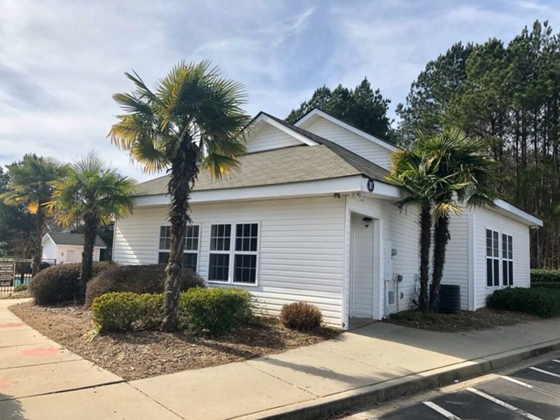 102 University Village Dr, Central, SC 29630 - Room for Rent in Central ...