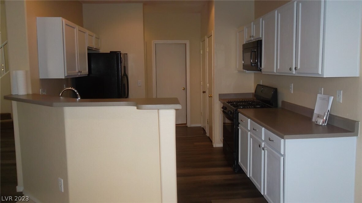 528 Round Reign Ave, North Las Vegas, NV 89081 - House Rental in North ...