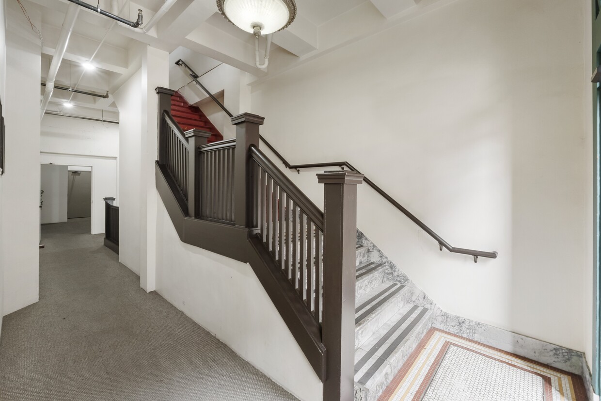 Hong Kong Apartments - 507-511 Maynard Ave S Seattle, WA 98104 ...