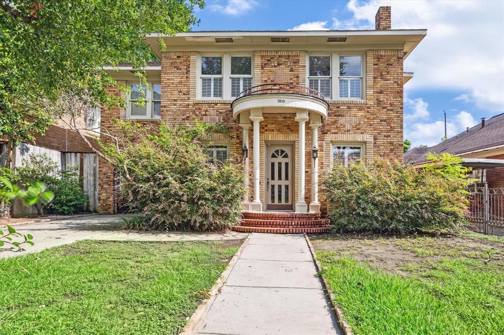 1919 Kipling St, Houston, TX 77098 - House Rental in Houston, TX ...