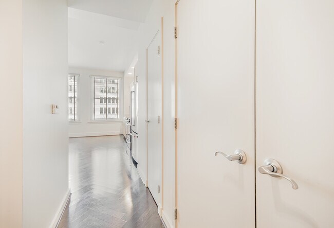 The Cobb - Apartments in Seattle, WA | Apartments.com