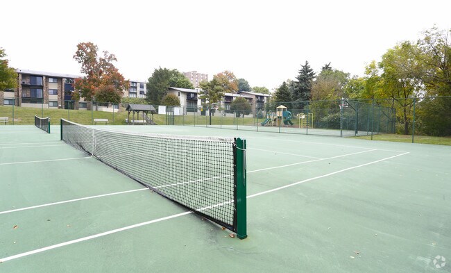 Carriage Park Apartments - Apartments in Pittsburgh, PA | Apartments.com