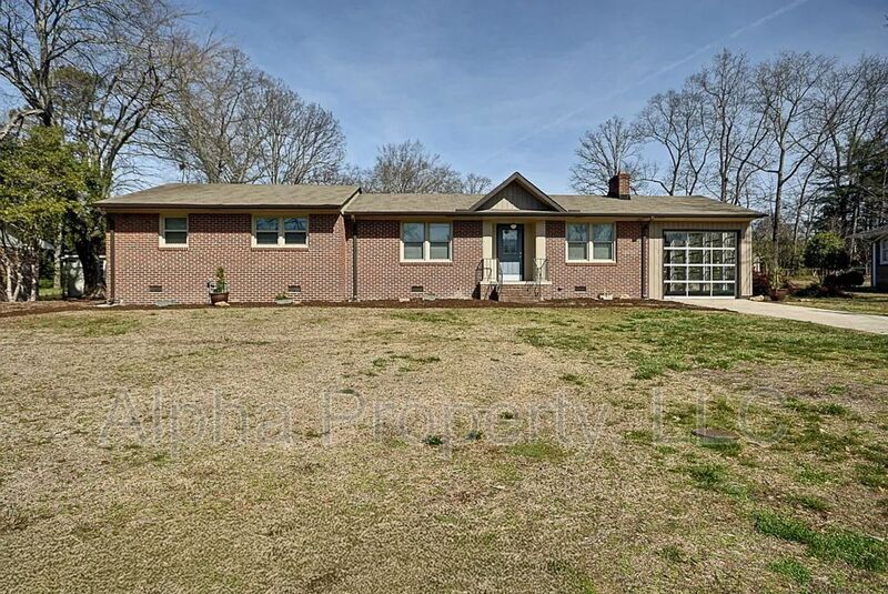 21 Lisa Dr, Greenville, SC 29615 - House Rental in Greenville, SC ...