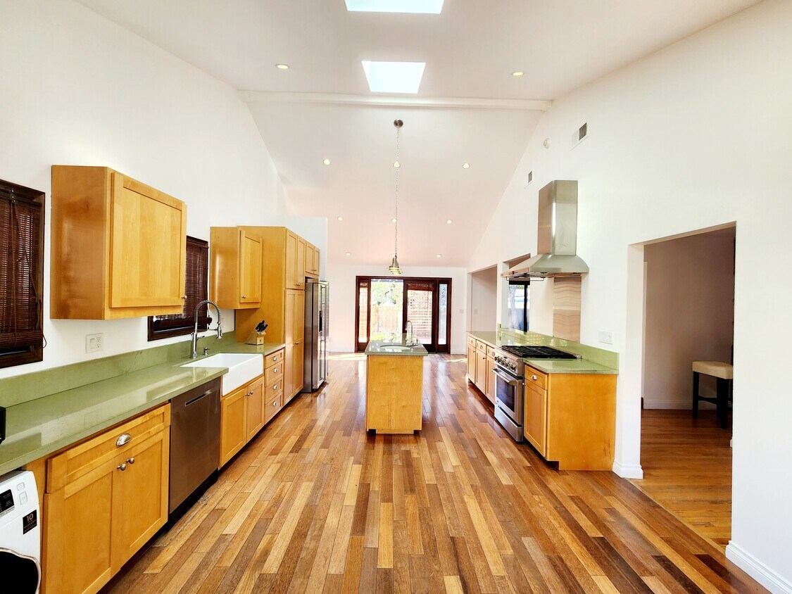 4424 Kester Ave, Sherman Oaks, CA 91403 - House Rental in Sherman Oaks ...