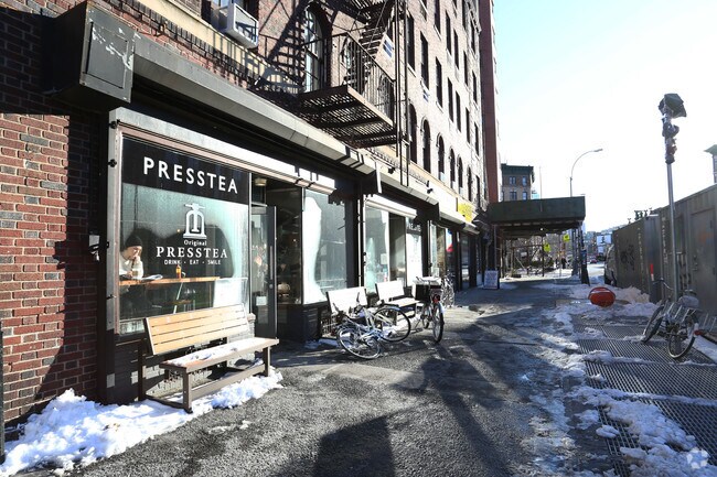 12 Perry Street Apartments - New York, NY | Apartments.com