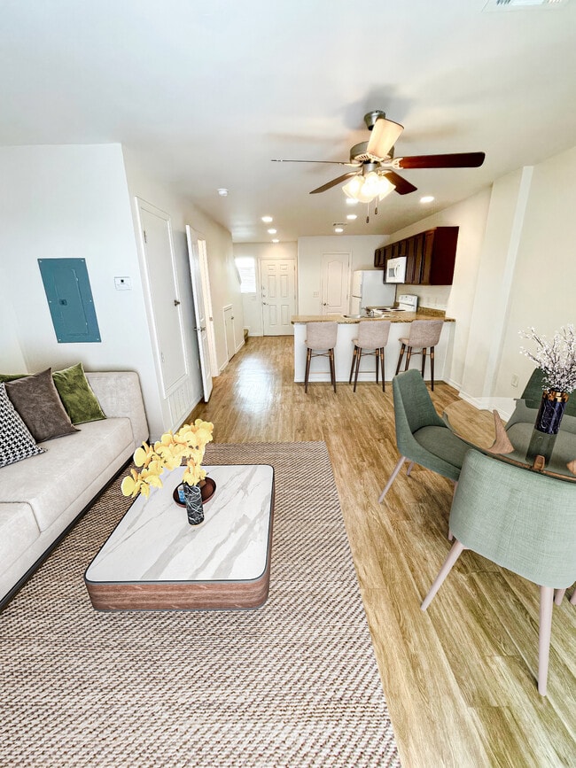 Dolphin Apartments for Rent with Hardwood Floors - El Paso, TX ...