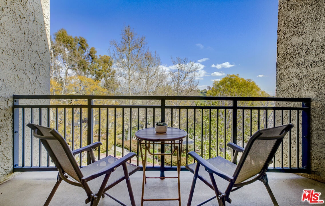 4589 Via Marisol Unit 371, Los Angeles, CA 90042 - Room for Rent in Los ...