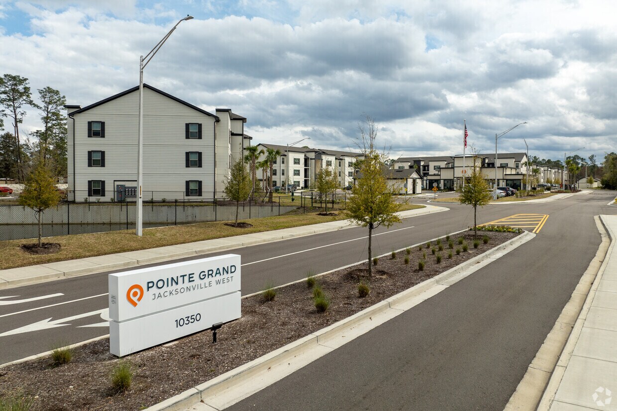 Pointe Grand Jacksonville West - 10350 103Rd St Jacksonville, FL 32210 ...