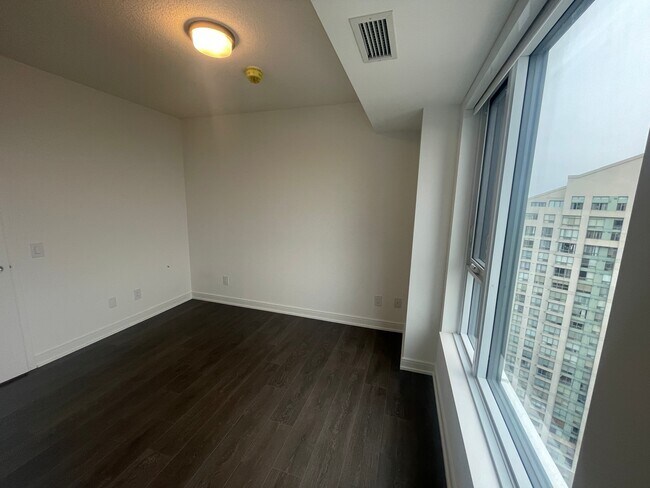 30 Samuel Wood Way Unit 1-Bed Plus Den, Toronto, ON M9B 0C9 - Condo for ...