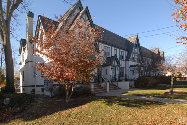 182-192 Broad St, Red Bank, NJ 07701 Apartments - Red Bank, NJ ...