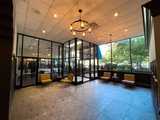 Times Square Apartments - Apartments in Chicago, IL | Apartments.com