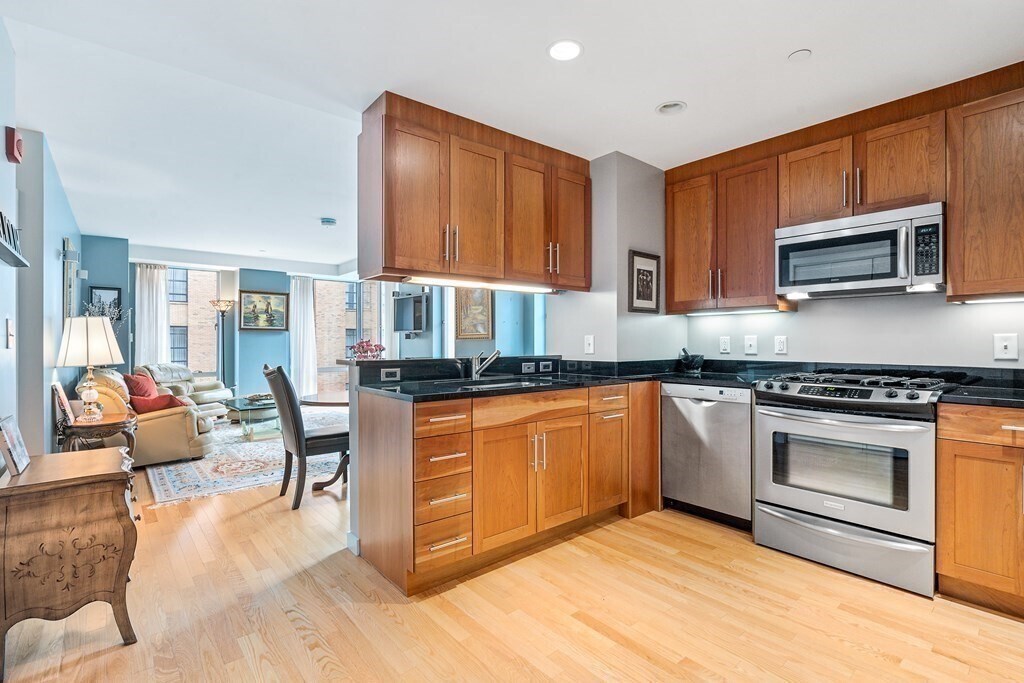 82 Broad St Unit 1001, Boston, MA 02110 - 82 Broad St Boston, MA 02110 ...