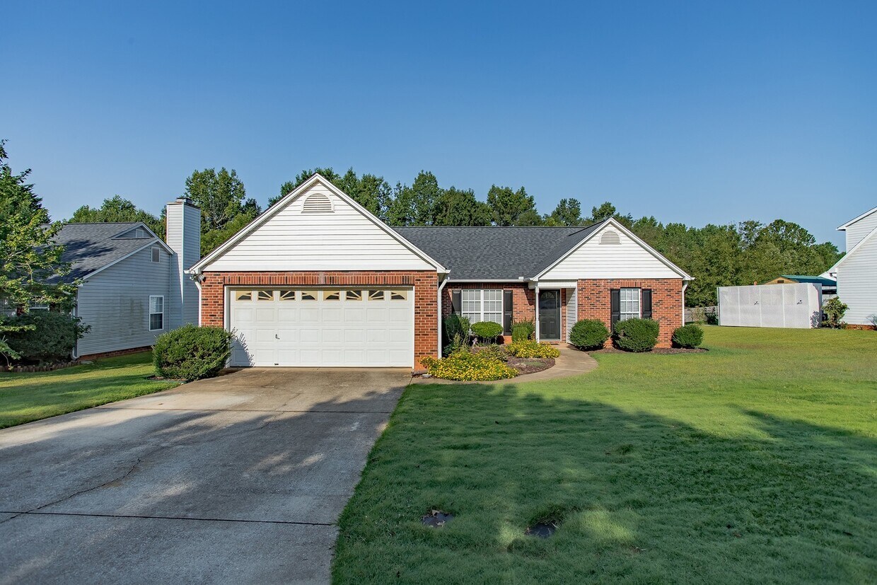 213 Riverside Chase Cir, Greer, SC 29650 - House Rental in Greer, SC ...