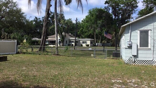 Hack Lake Apartments for Rent with a Yard - Bartow, FL - Updated Today ...