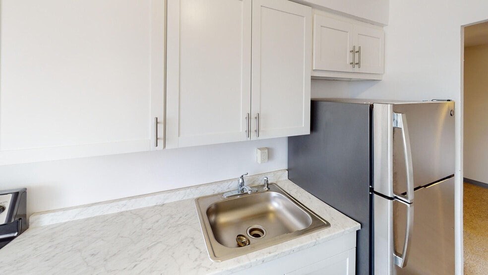 Apartments for Rent with a Living Room Near Lebanon Crest | Apartments.com