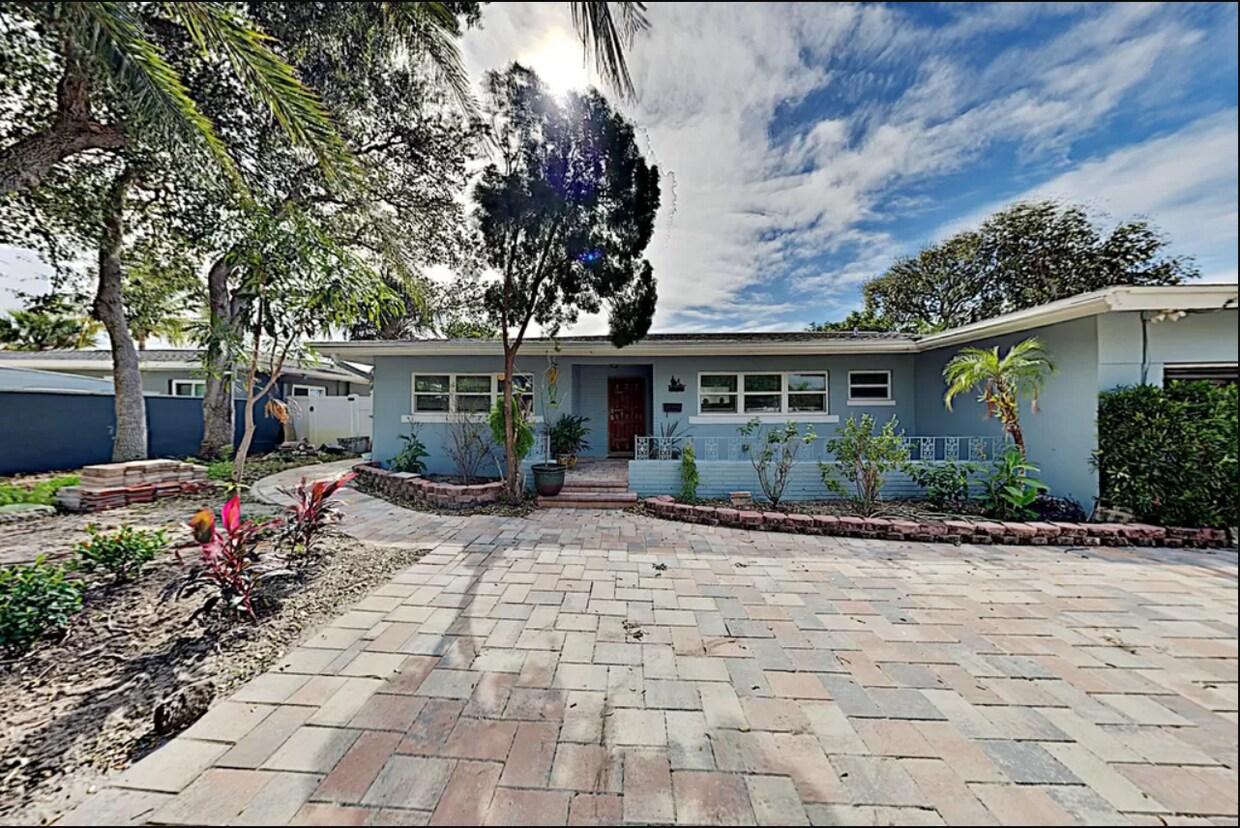 366 26th Ave SE, Saint Petersburg, FL 33705 - House Rental in Saint ...