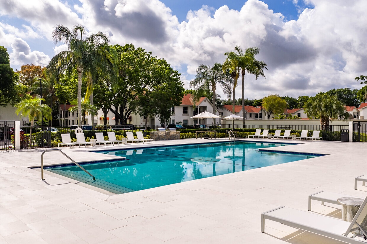 Savannah Place Apartments - 22356 Calibre Ct Boca Raton, FL 33433 ...