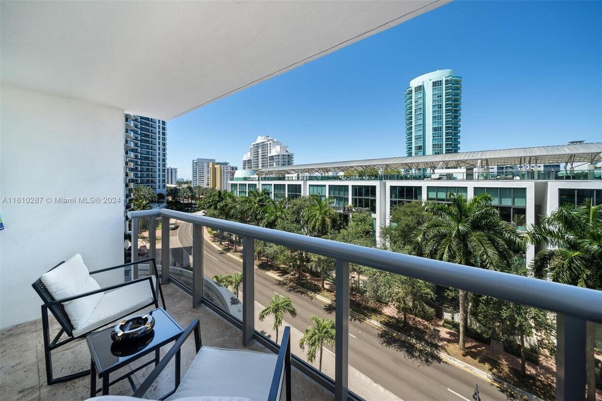 6039 Collins Ave Unit 734, Miami Beach, FL 33140 - Condo for Rent in Miami Beach, FL ...