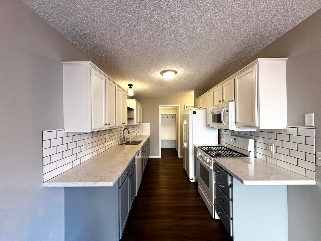 12630 74th Ave N, Maple Grove, MN 55369 - Townhome Rentals in Maple ...