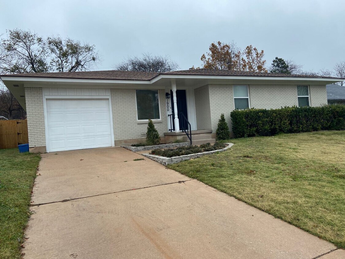 1900 Collins Blvd, Ada, OK 74820 - House Rental in Ada, OK | Apartments.com