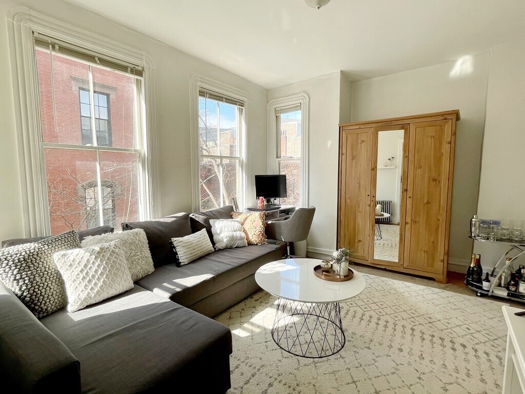 24 Anderson St Unit 5, Boston, MA 02114 - Condo for Rent in Boston, MA ...