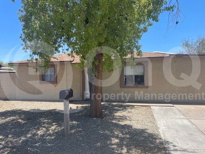 5221 S 14th Way, Phoenix, AZ 85040 - House Rental in Phoenix, AZ ...