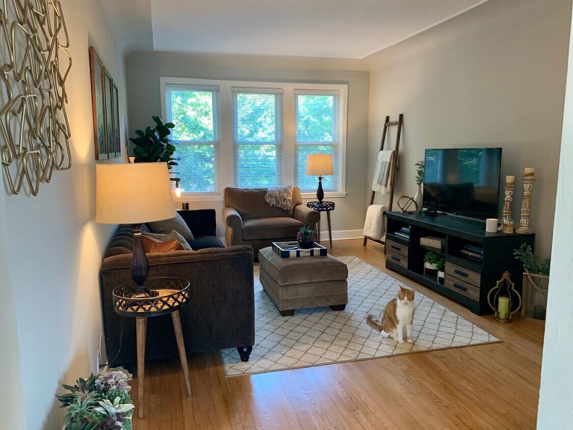 7745 Kingsbury Blvd Unit 22, Clayton, MO 63105 - Condo for Rent in ...