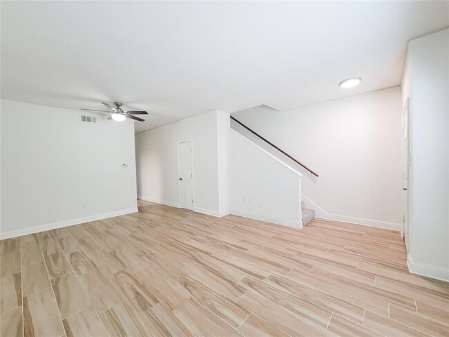 840 Threadneedle St Unit 183, Houston, TX 77079 - Condo for Rent in ...