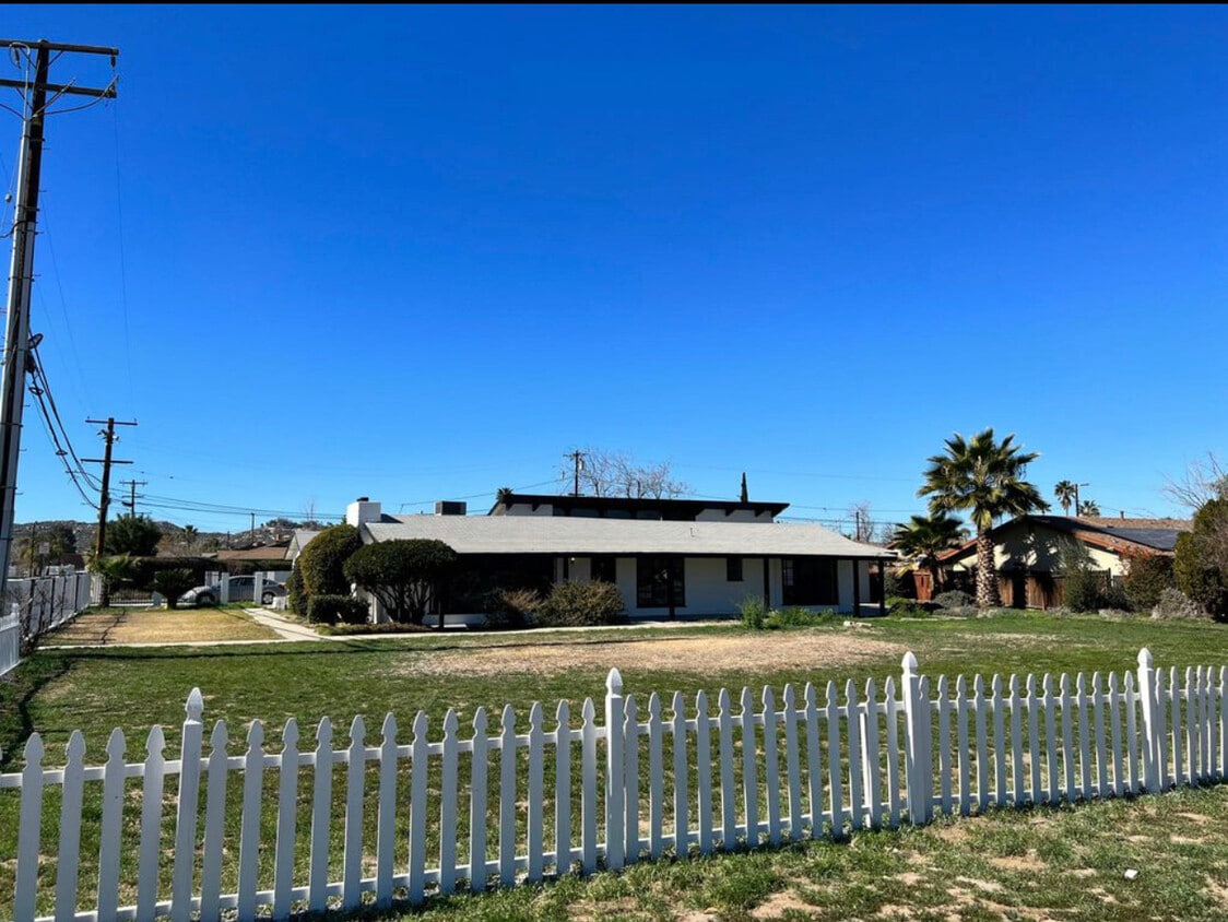 820 N Perris Blvd, Perris, CA 92571 - House Rental in Perris, CA ...