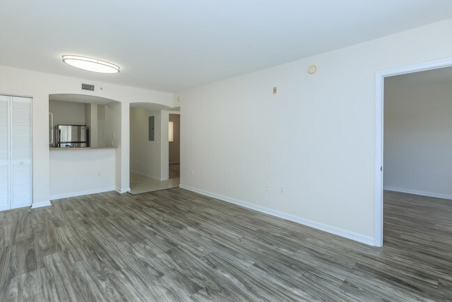 Sunrise Village Apartments - Apartments in Sunrise, FL | Apartments.com