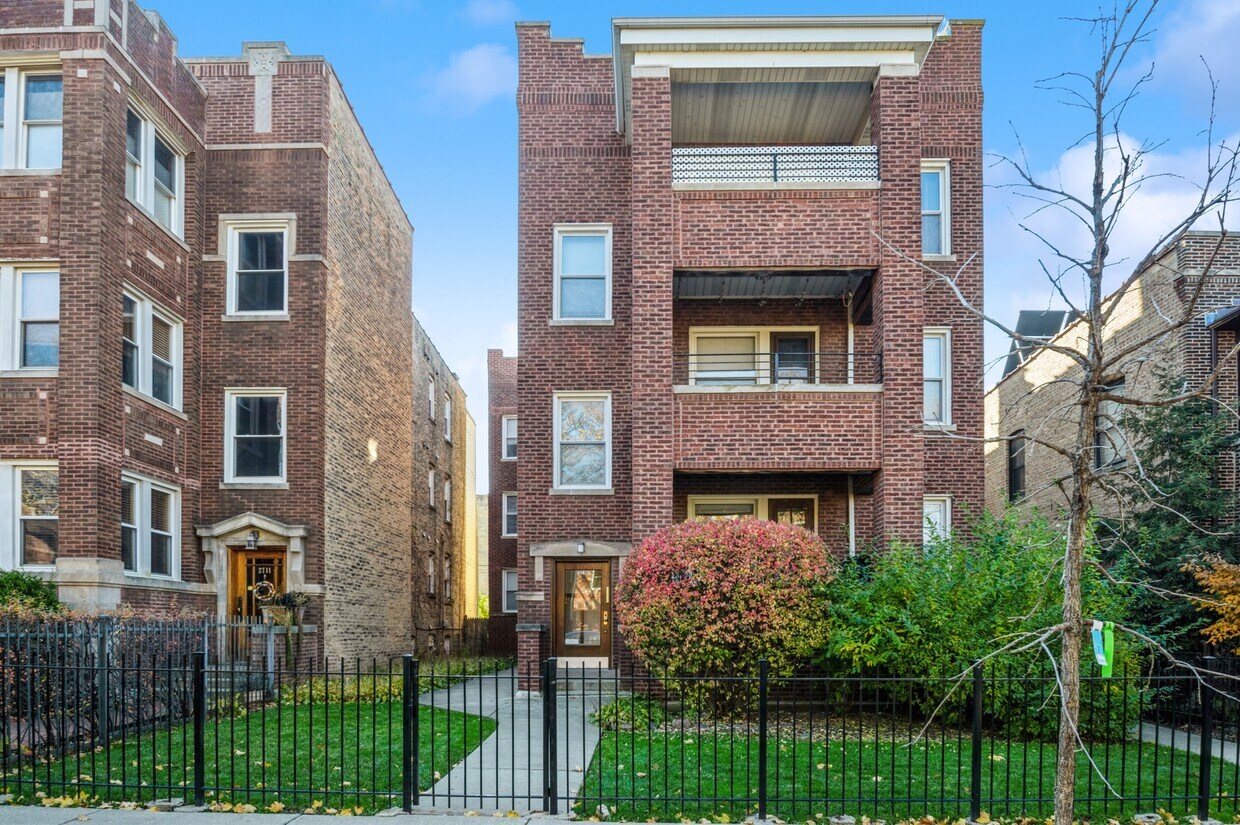 2715 W Giddings St Unit 3, Chicago, IL 60625 - Condo for Rent in ...