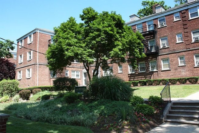 Forest Hill Terrace Apartments - 325 Grafton Ave Newark, NJ ...