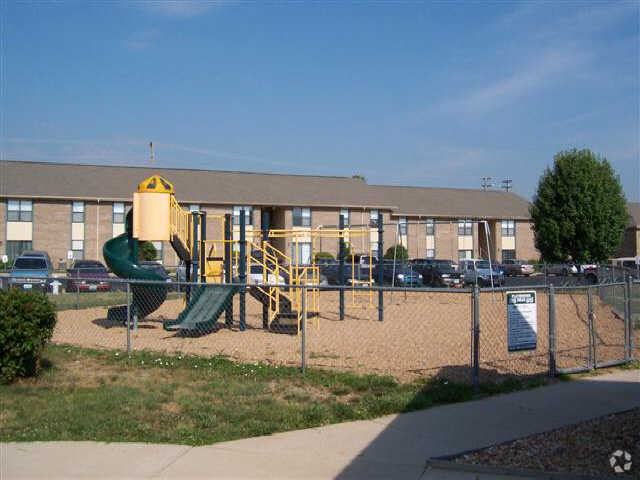 White River Mountain Apartments