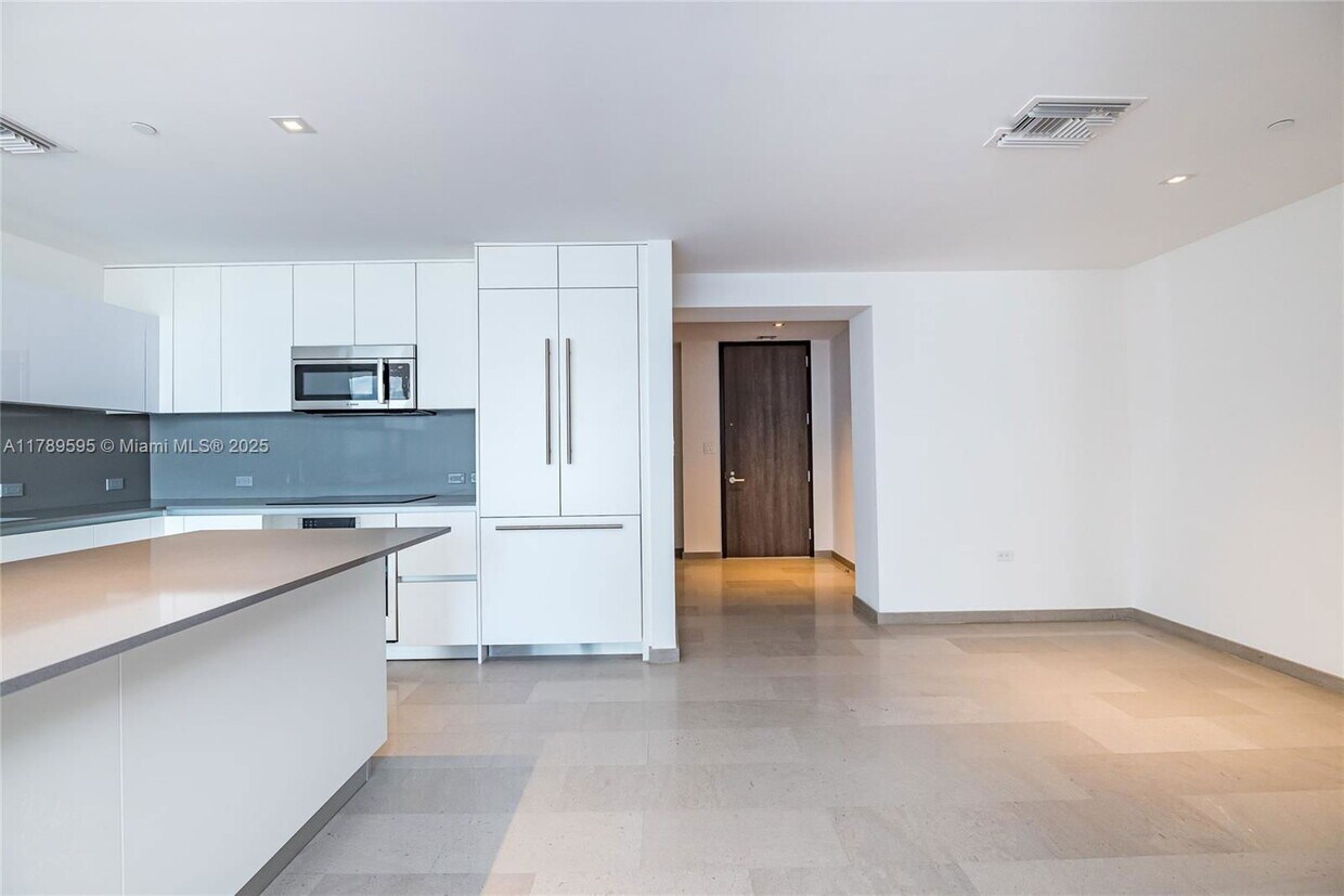 88 SW 7th St Unit 1004, Miami, FL 33130 - Condo for Rent in Miami, FL | Apartments.com