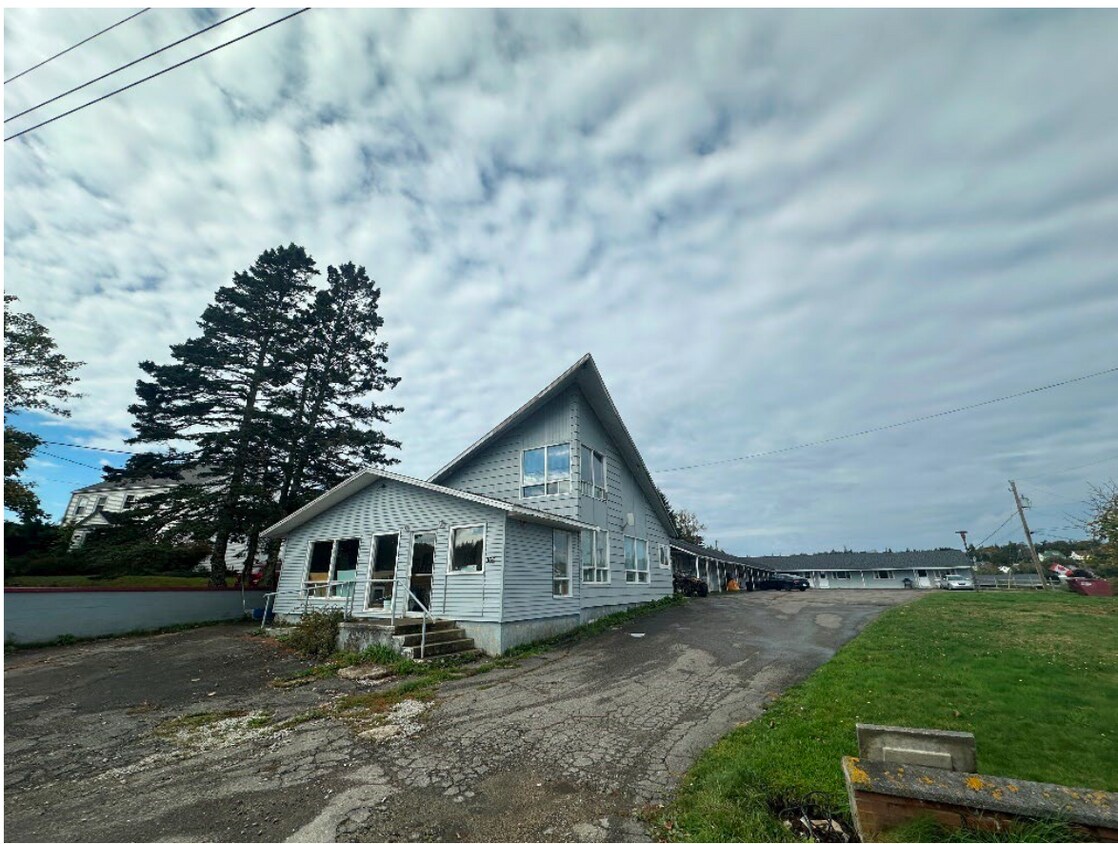 365 Nova Scotia Trunk 1 Unit 4, Yarmouth, NS B5A 4A9 - Apartment for ...