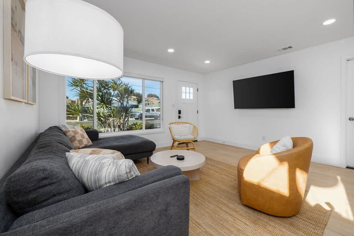 3725 Jefferson St Unit ID1388239P, Carlsbad, CA 92008 | Apartments.com