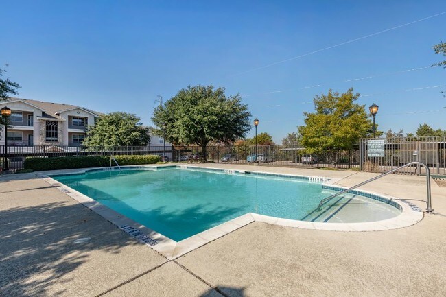 Landings at Bluff Ridge Apartments - Dallas, TX | Apartments.com